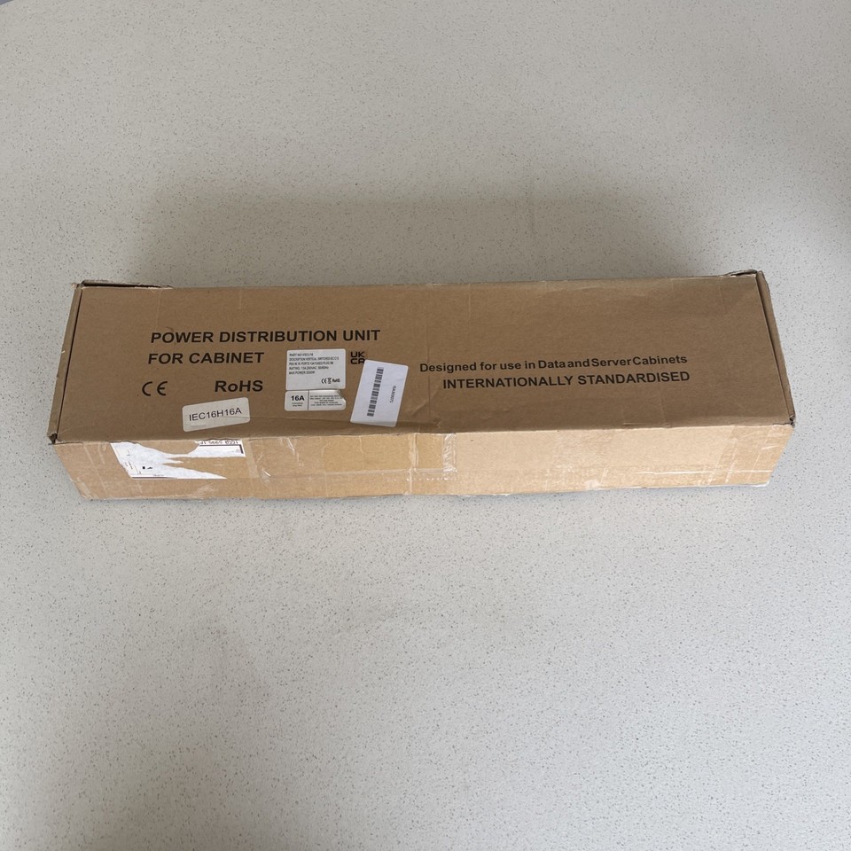 16 way SURGE PROTECTED IEC C13 PDU on 3M LEAD to 16A COMMANDO PLUG 19 ...