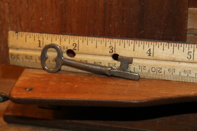 Antique Skeleton Key Unusual Shape | eBay