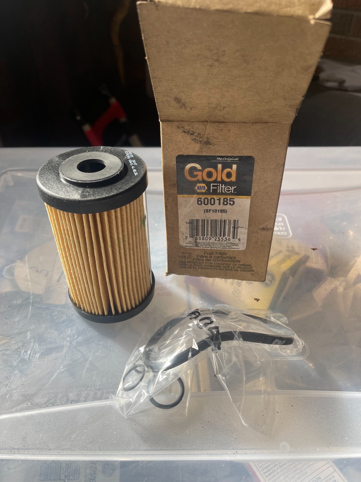 WIX WF10185 - Cross reference fuel filters