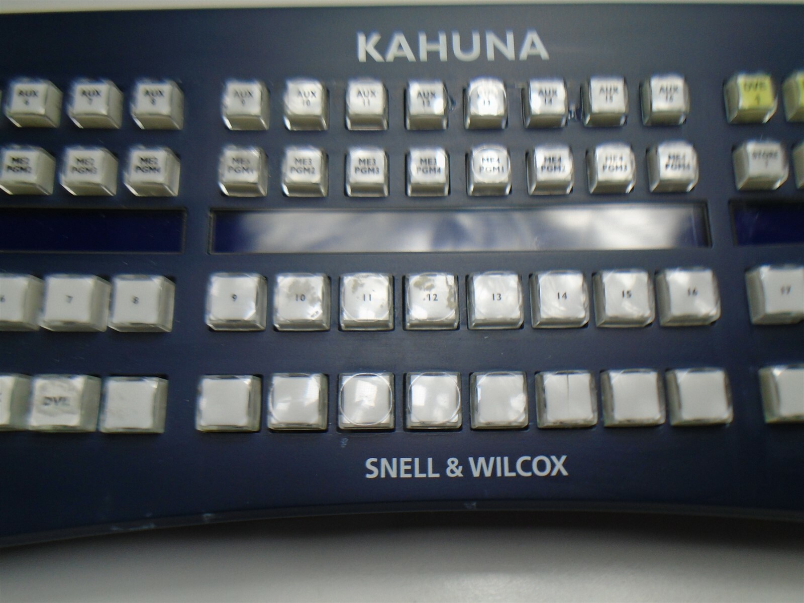 Snell & Wilcox 9648900 Kahuna switcher * Free Shipping* | eBay