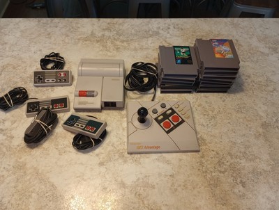 Nintendo NES Top Loader Console Bundle, 13 Games, Clean. Works! Mario ...