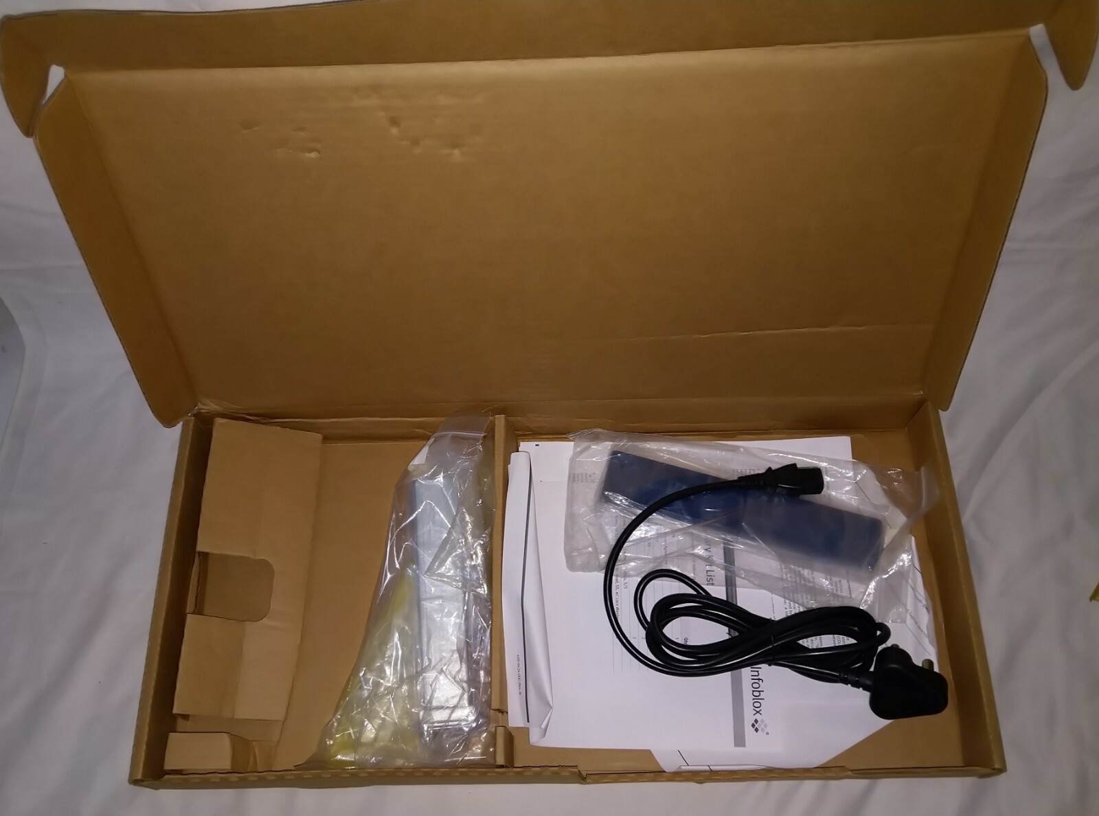 Infoblox Trinzic 800 TE-820-NS1GRID-AC Network Service Appliance | eBay