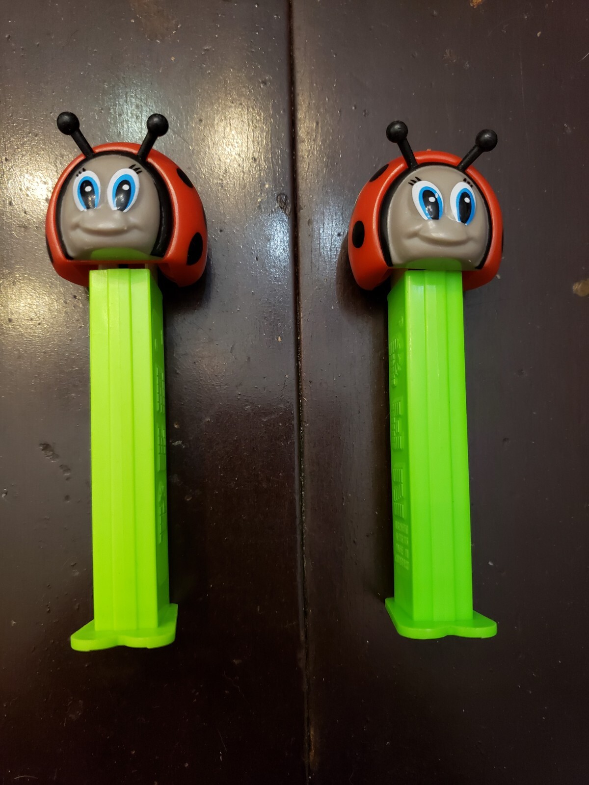 Pair Vintage Pez BUGZ 2000 LADY BUG Retired Green Stem Made in Hungary ...