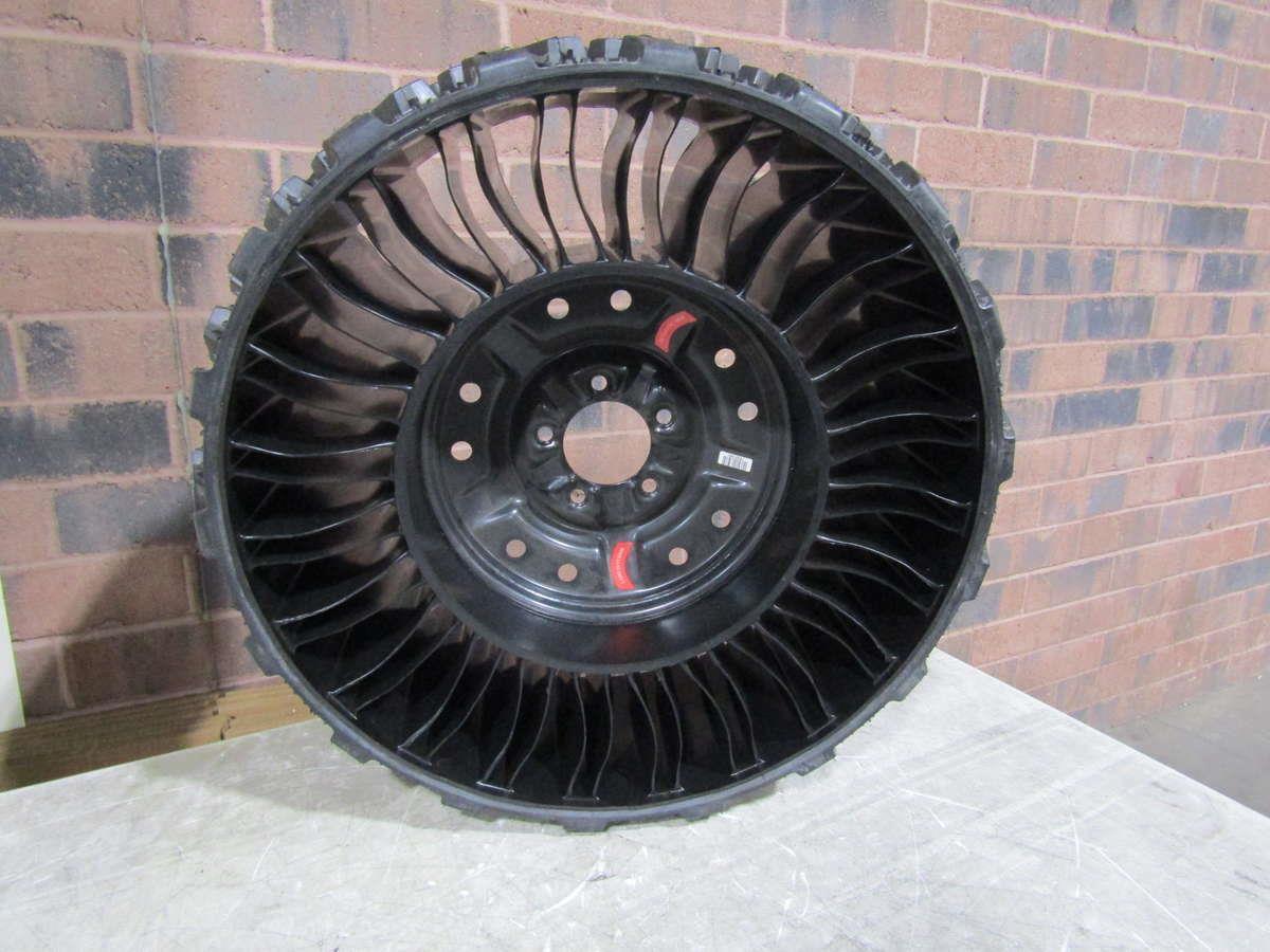 Michelin 26x9N14 XTweel Airless Radial UTV ATV Tire 4x110/52mm | eBay