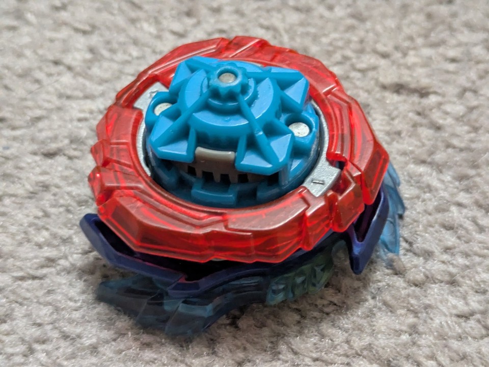 Genesis Valtryek V3 God Valkyrie Beyblade HASBRO BURST EVOLUTION | eBay