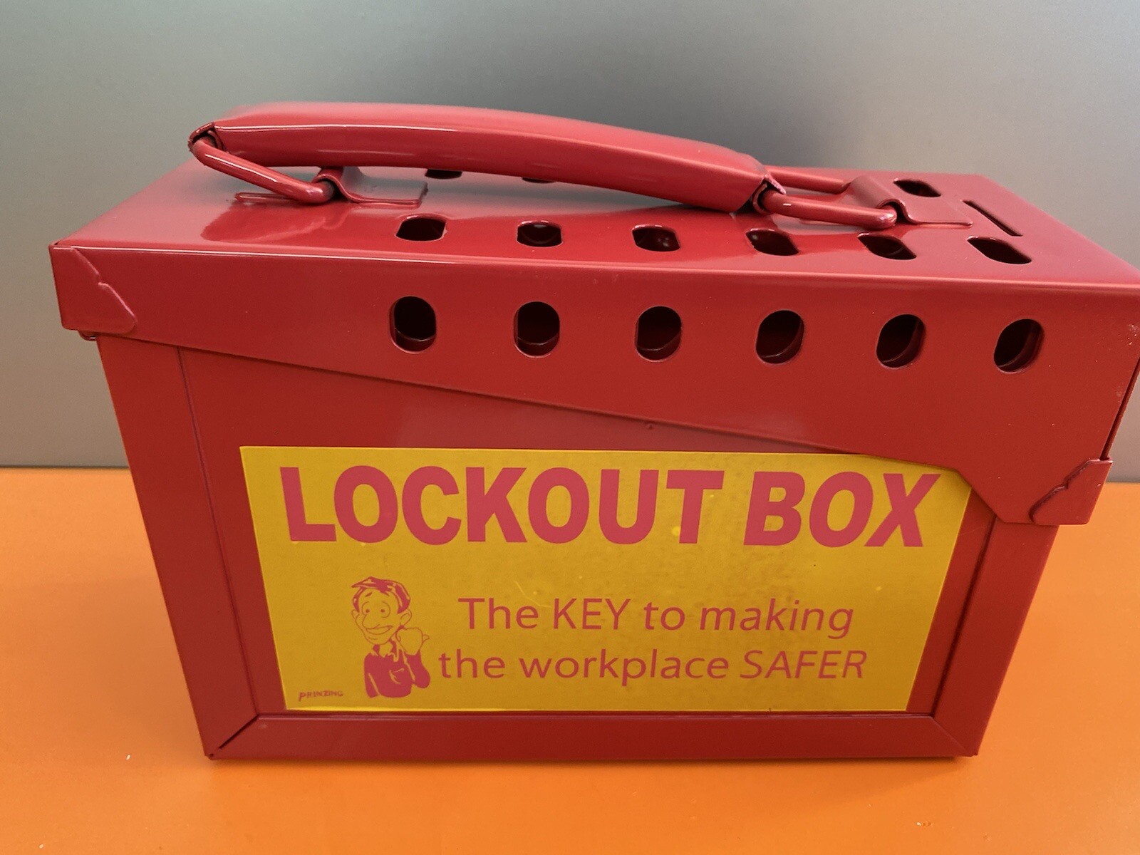 Brady Prinzing Group Lockout Red-Box Y434818 | eBay