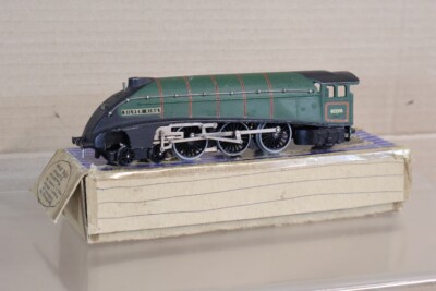 HORNBY DUBLO EDL11 2 RAIL BR 4-6-2 CLASS A4 LOCOMOTIVE 60016 SILVER ...