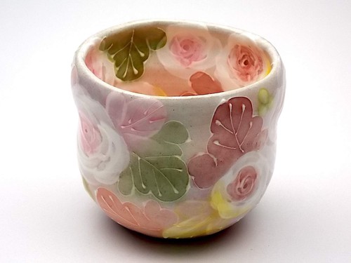 Studio Yuzuriha'S Glazed Rose Fukufuku Bowl (Gourd-Shaped Teacup) Is A ...