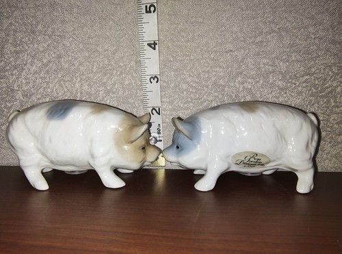 RARE Ron GORDON Designs SALT & Pepper SHAKER Set TWO Pigs SWINE vintage ...
