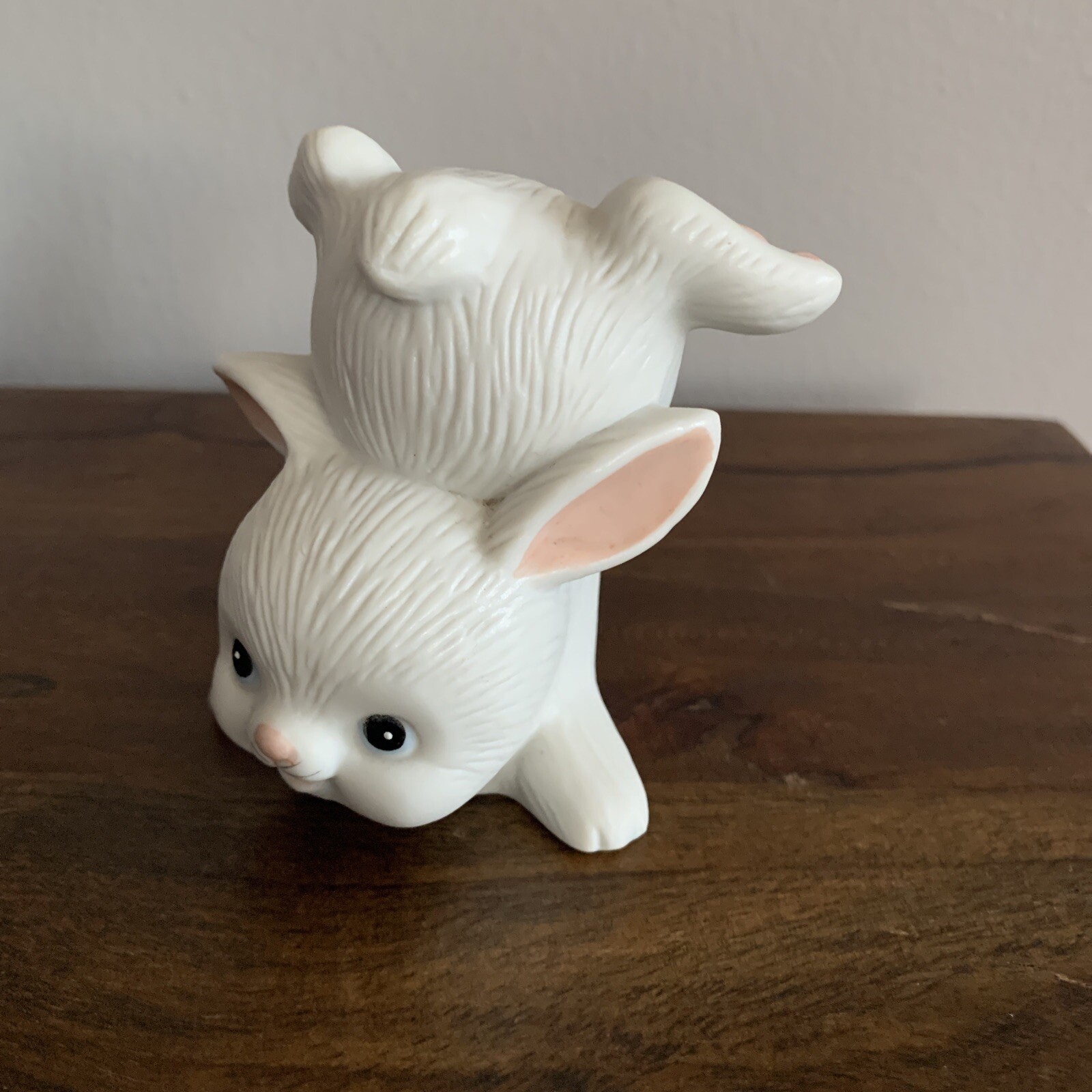HOMCO White Easter Bunny Ceramic Hand Stand Rabbit Tumbling Figurine ...