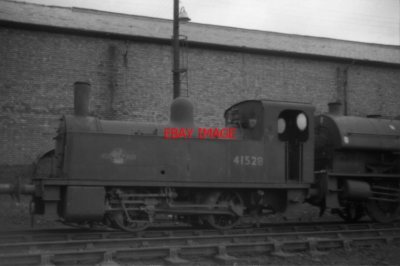 PHOTO LMS EX CALEDONIAN PUG LOCO NO 41528 AT STAVELEY IN 1966 | eBay