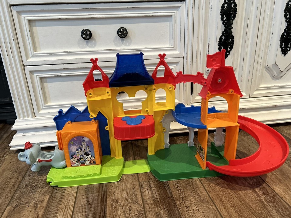 Fisher Price Little People Magic of Disney Magical Day at Disney | eBay