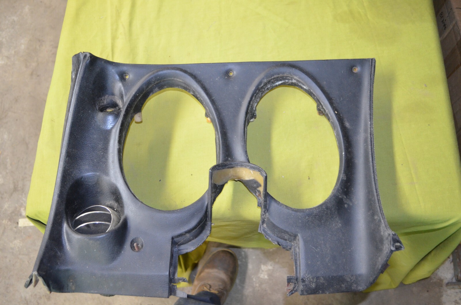 1969-72 Corvette C3 Instrument Cluster dash gauge pad very clean black ...