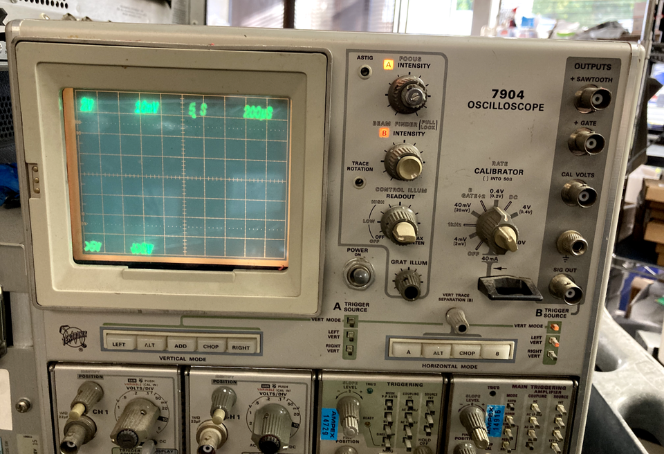 TEKTRONIX 7904 Oscilloscope w/ 2* 7A26, 7B80, 7B53 For Parts | eBay