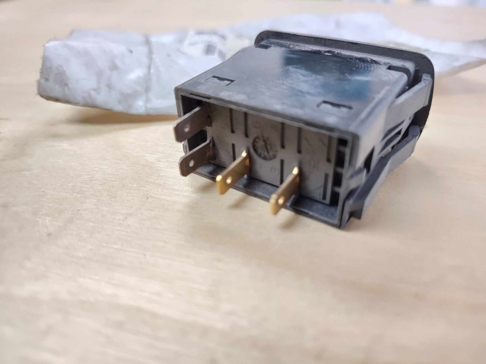 Mack Rocker Switch 1MR4323M13 | eBay