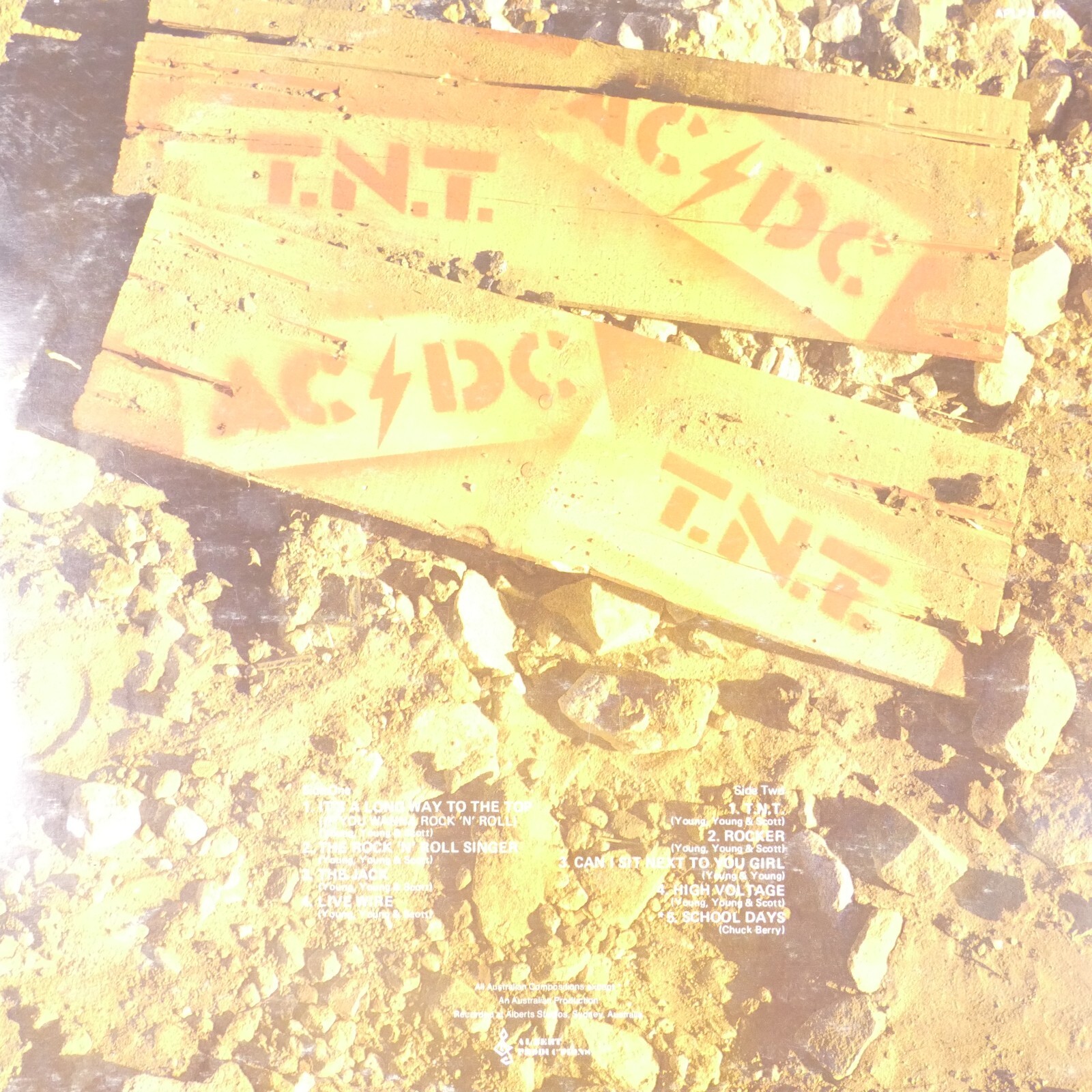AC/DC T.N.T. 1975 Albert Productions APLPA.016 LP-6779 | eBay.de