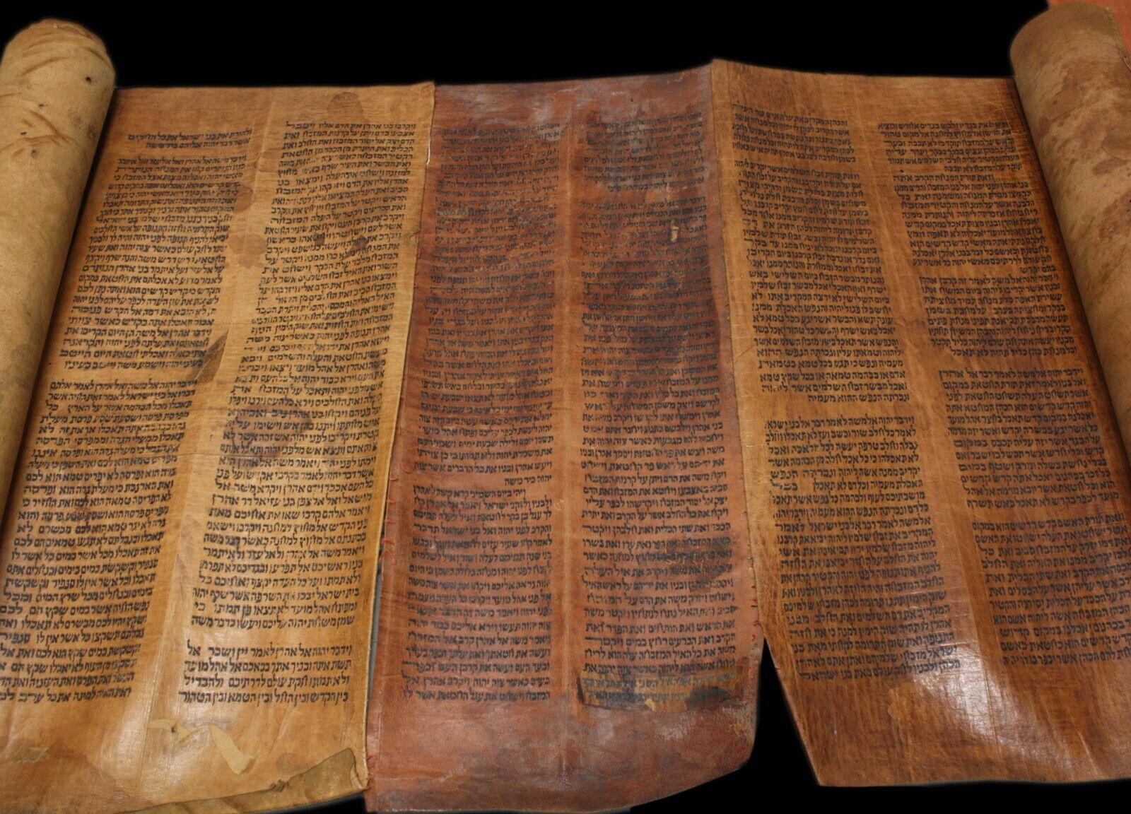 TORAH BIBLE VELLUM MANUSCRIPT COMPLETE Leviticus Scroll 400-500 YRS OLD ...