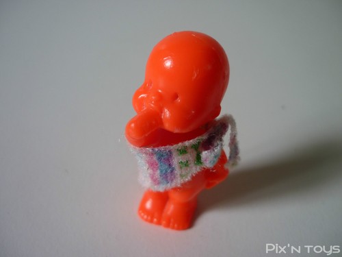 Les Babies / Figurine baby N°7 Aristide le timide - rouge | eBay