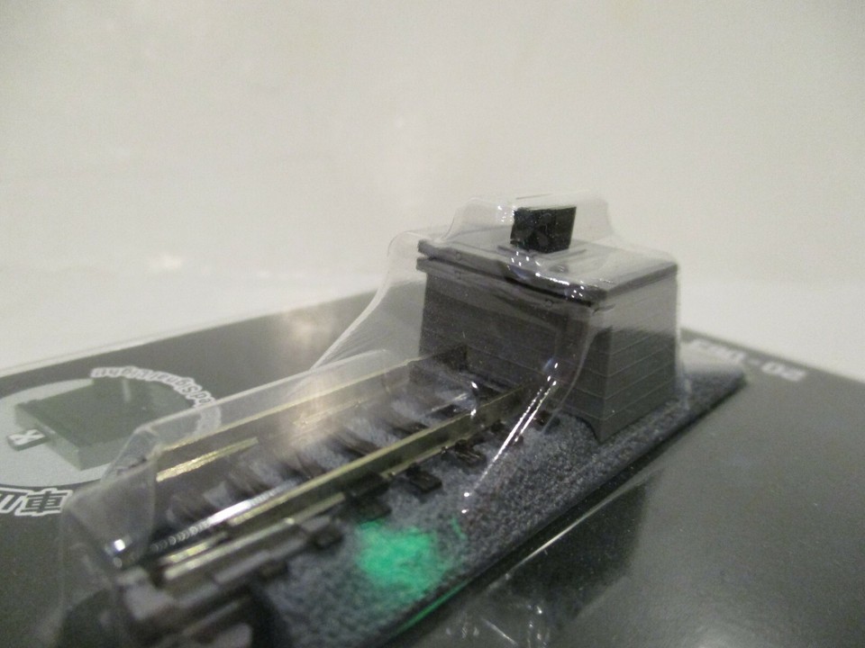 KATO N SCALE BUMPER TRACK (TYPE A) WITH ILLUMINATED SIGNAL LIGHT ...