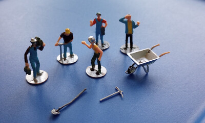 Work Crew with wheelbarrow, shovel and pickaxe HO Scale Figures ...