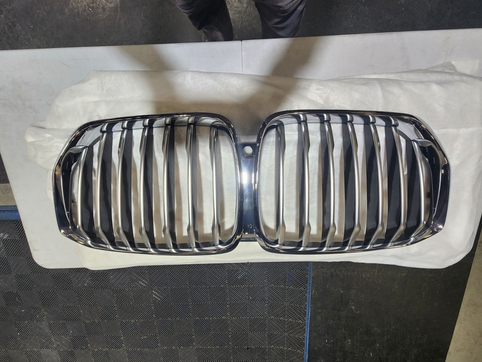 BMW X5 GRILLE SHUTTER 2019 2020 2021 GRAY OEM | eBay