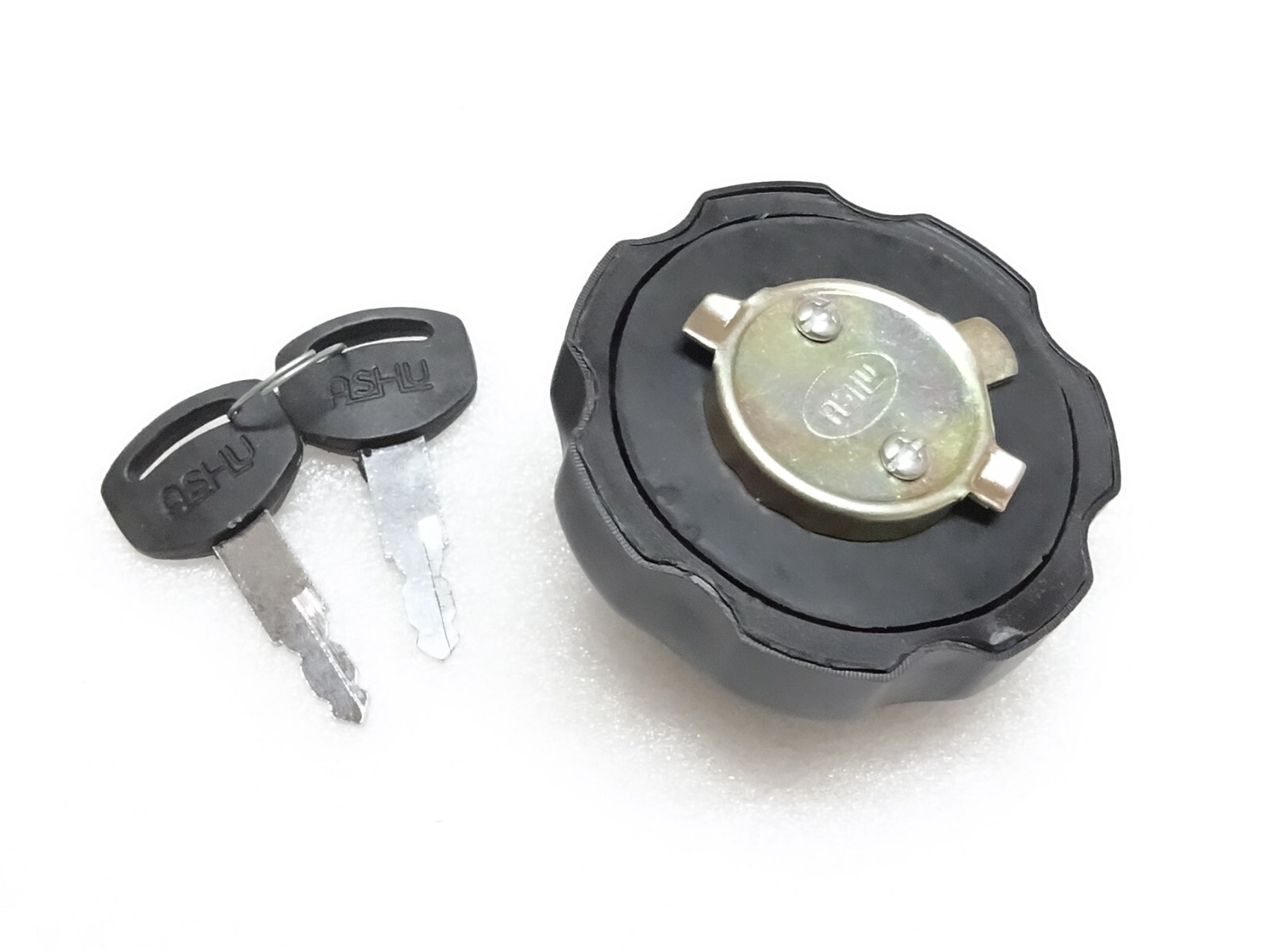 Lockable Fuel Tank Cap + 2 Keys For Ford 2600 3600 4600 5600 6600 7600 ...