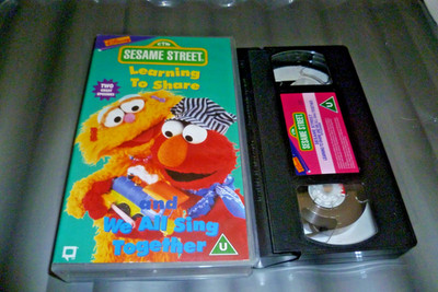 Sesame Street - Learning To Share / We All Sing Together (VHS/PAL, 1998 ...