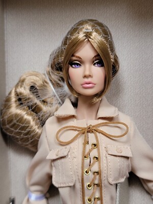 NRFB OUTBACK WALKABOUT POPPY PARKER 12" doll Integrity Toys Fashion ...