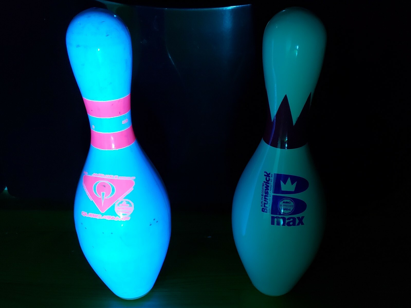 Vintage Qubica / AMF Amflite II Bowling Pin UV Glow in the Dark ...