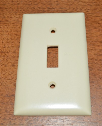 VTG SLATER STA-KLEEN Wall Plates Single Gang Switch Ivory Bakelite NOS ...
