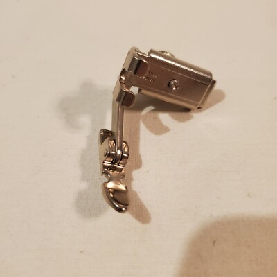 Replacement Slant Shank Zipper Pressure Foot Singer Part 161166 and ...