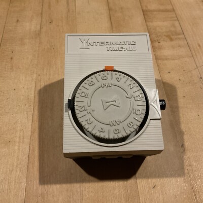 Vintage Intermatic Time-All Model D111 24 Hour Automatic Timer ...