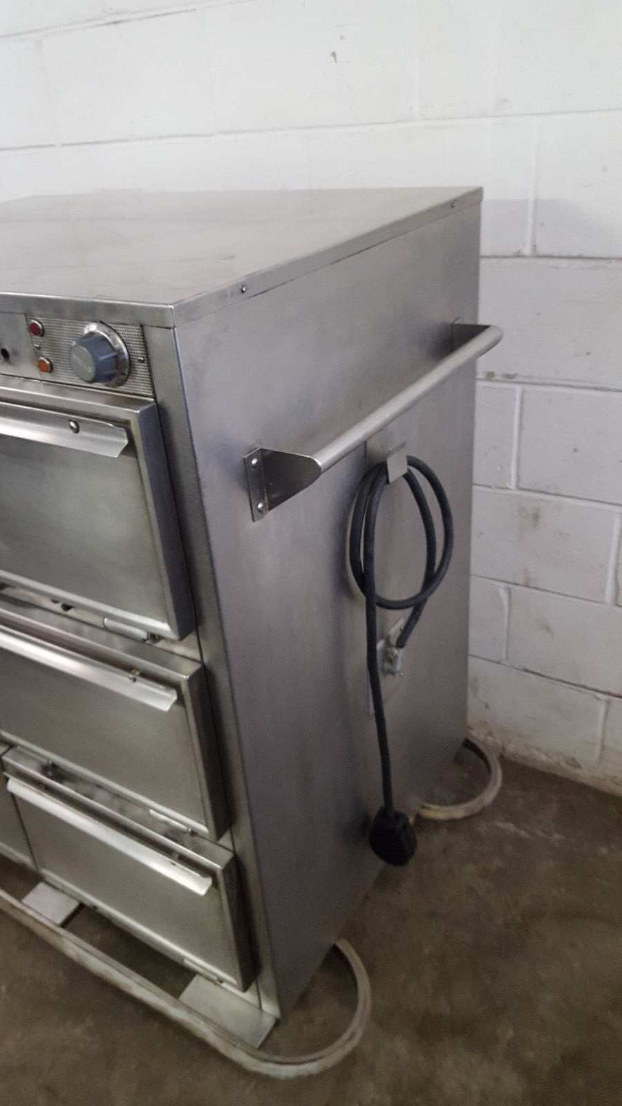 Duke Thermotainer Holding Cabinet Pass-through Warmer 115v for sale ...