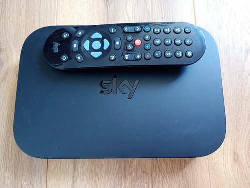 Sky Q Mini Model EM150 Box with Power Cable and Remote | eBay UK
