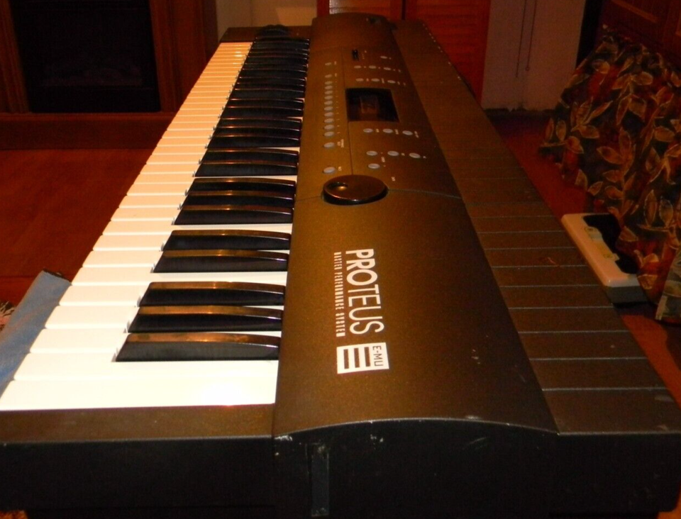 EMU PROTEUS MASTER PERFORMANCE SYSTEM SYNTHESIZER W/ROAD CASE & POWER ...