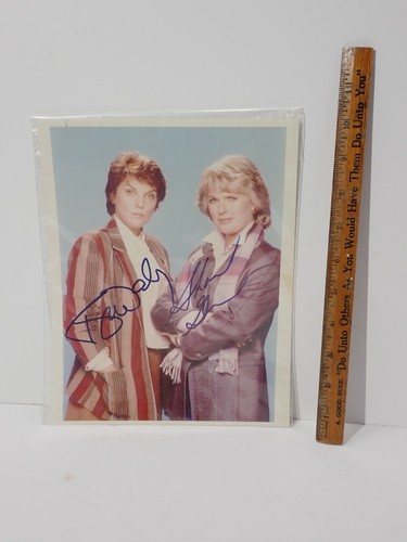 Tyne Daly Sharon Gless Cagney And Lacey Cast Signed Autographed 8x10 ...