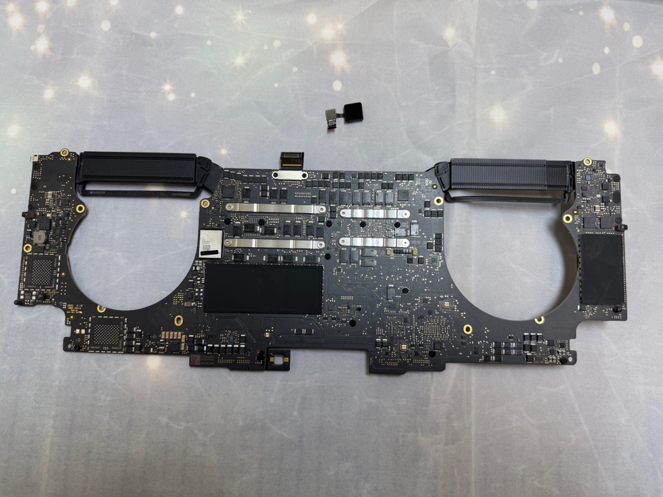 MacBook Pro 15" A1990 2018 Logic Board 2.6GHz i7 16GB-32GB - 512GB-1TB ...