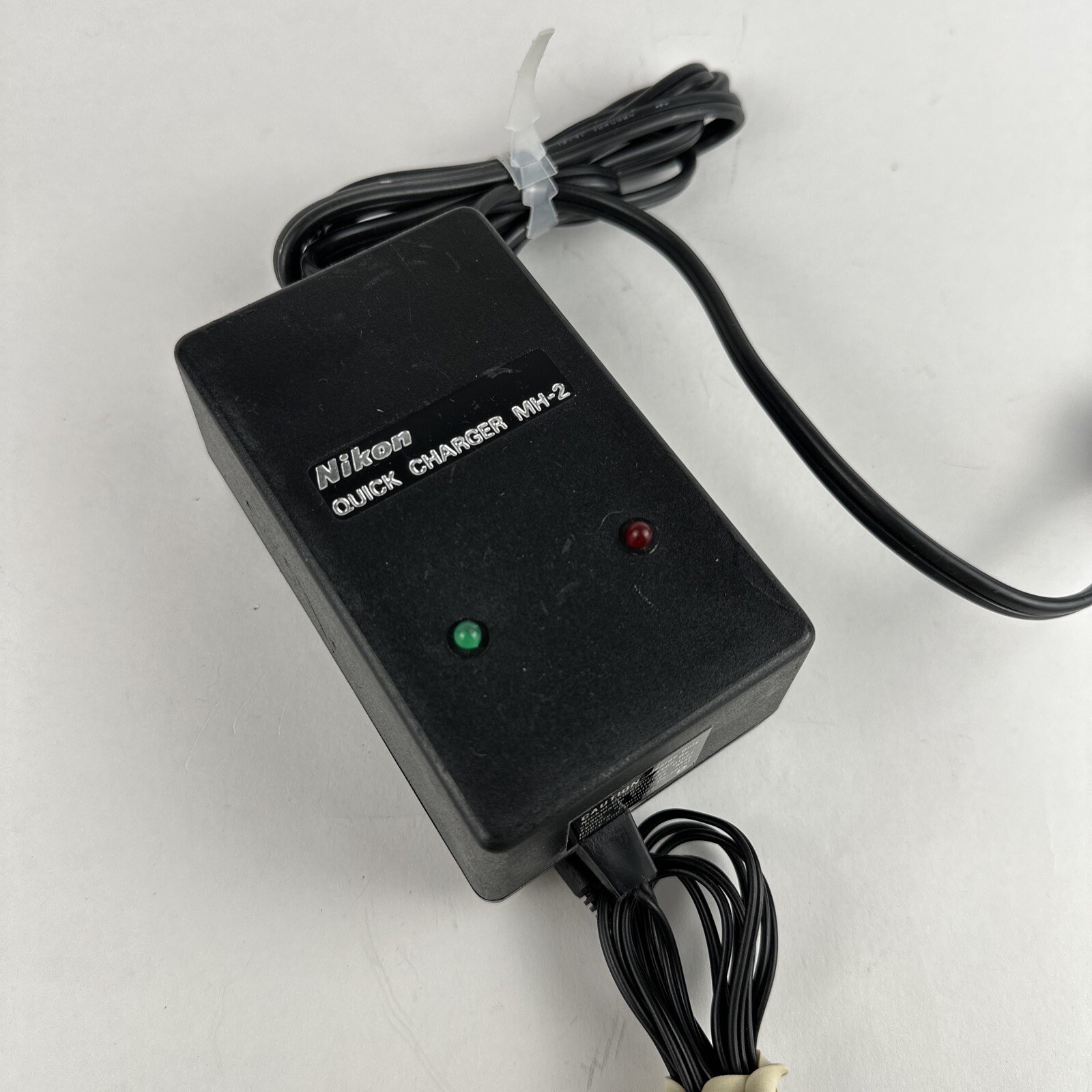 NIKON MH-2 BATTERY QUICK CHARGER | eBay