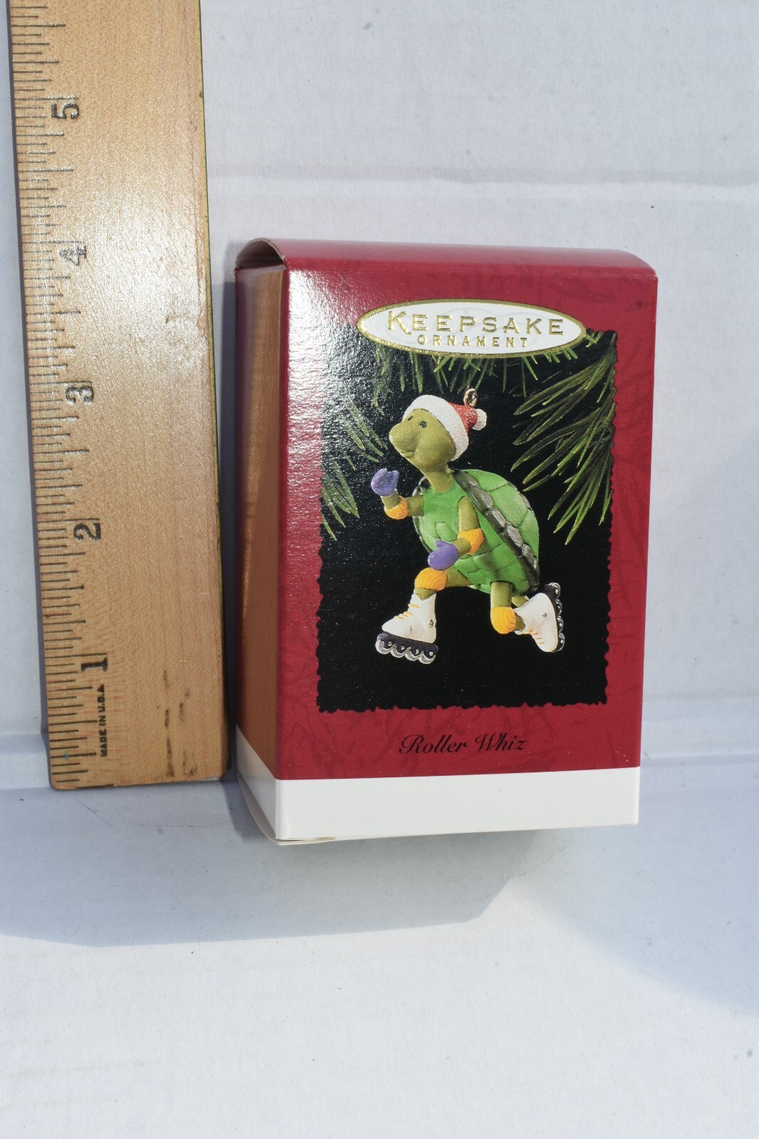 Hallmark 1995 Roller Whiz Turtle Ice Skating Ornament skater MIB skate ...