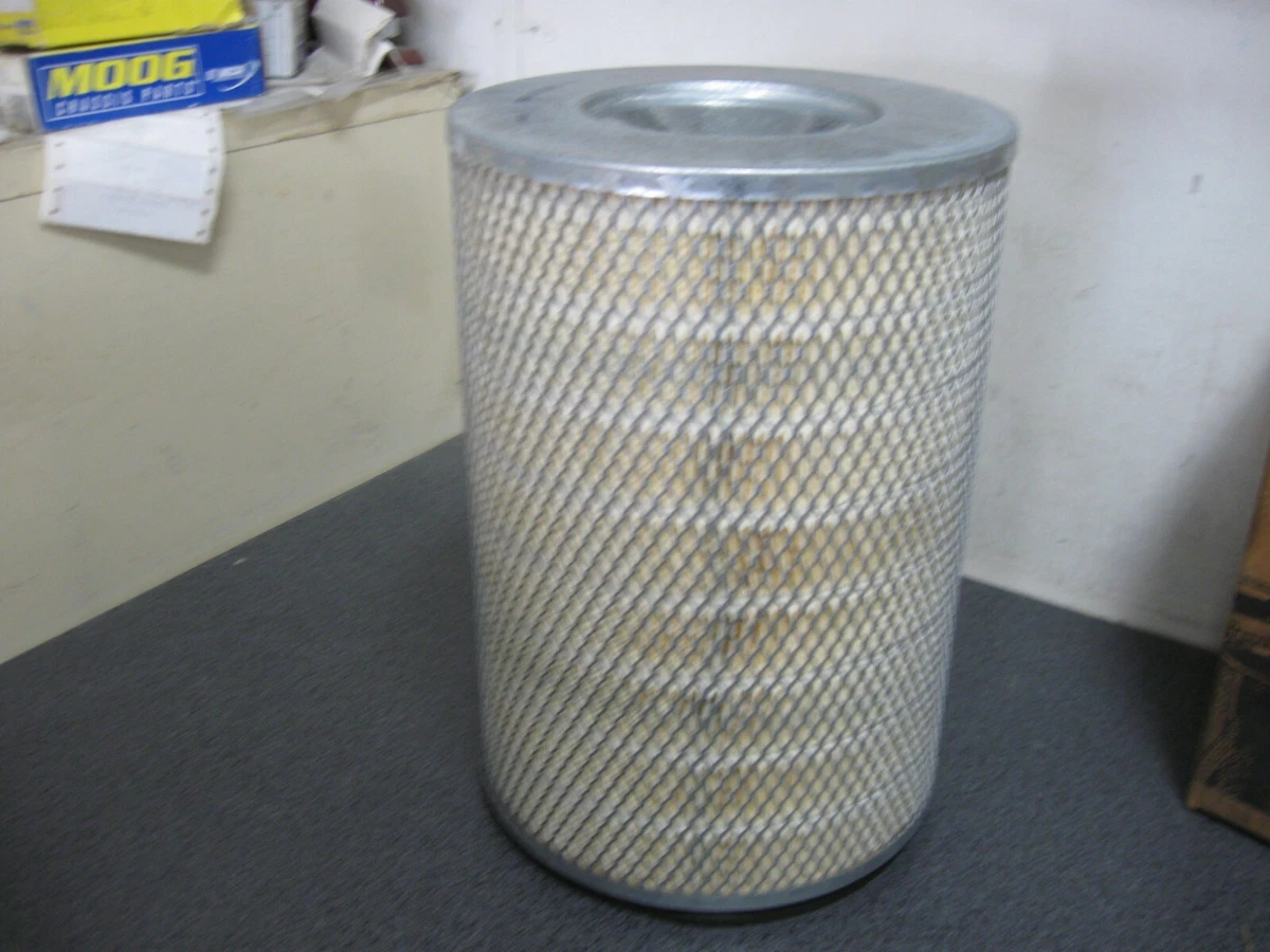 AF4058: Fleetguard Primary Air Filter