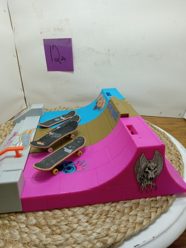 Tech Deck Tony Hawks Skate Park Ramps With 4 Boards | eBay