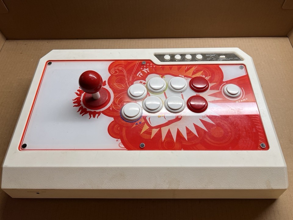Qanba 4 Q4 RAF 3-in-1 Fight Stick for PS3, Xbox 360, and PC (Red/White ...