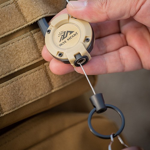 Lightweight Keychain With Retractable Coil Ideal For Outdoor Activities ...