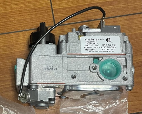 Robertshaw Universal Millivolt Gas Valve 710-502 70,000 BTU New in box ...