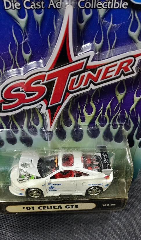 Muscle Machines Import Tuner White '01 Celica GTS Die-cast 1:64 T02-38 ...
