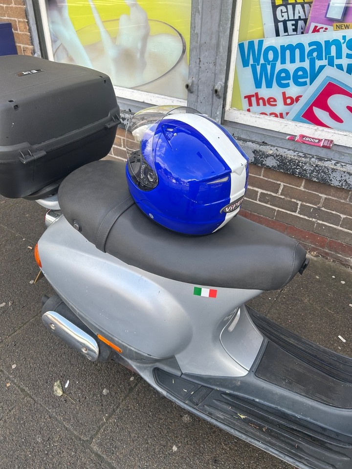 Vespa et2 piaggio 50cc et2 piaggio et2 vespa 50cc scooter | eBay UK