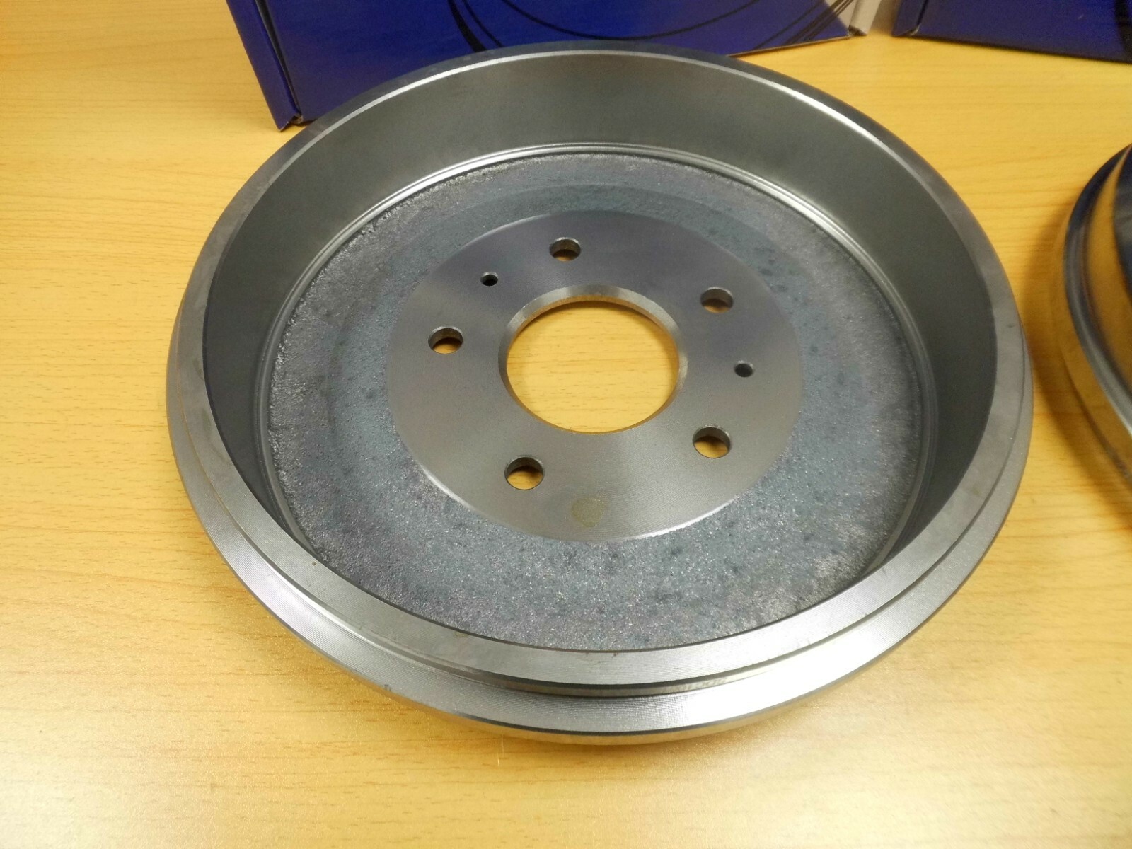 LAND ROVER EARLY FREELANDER 1 REAR BRAKE DRUM SDC100130 X 2 | eBay