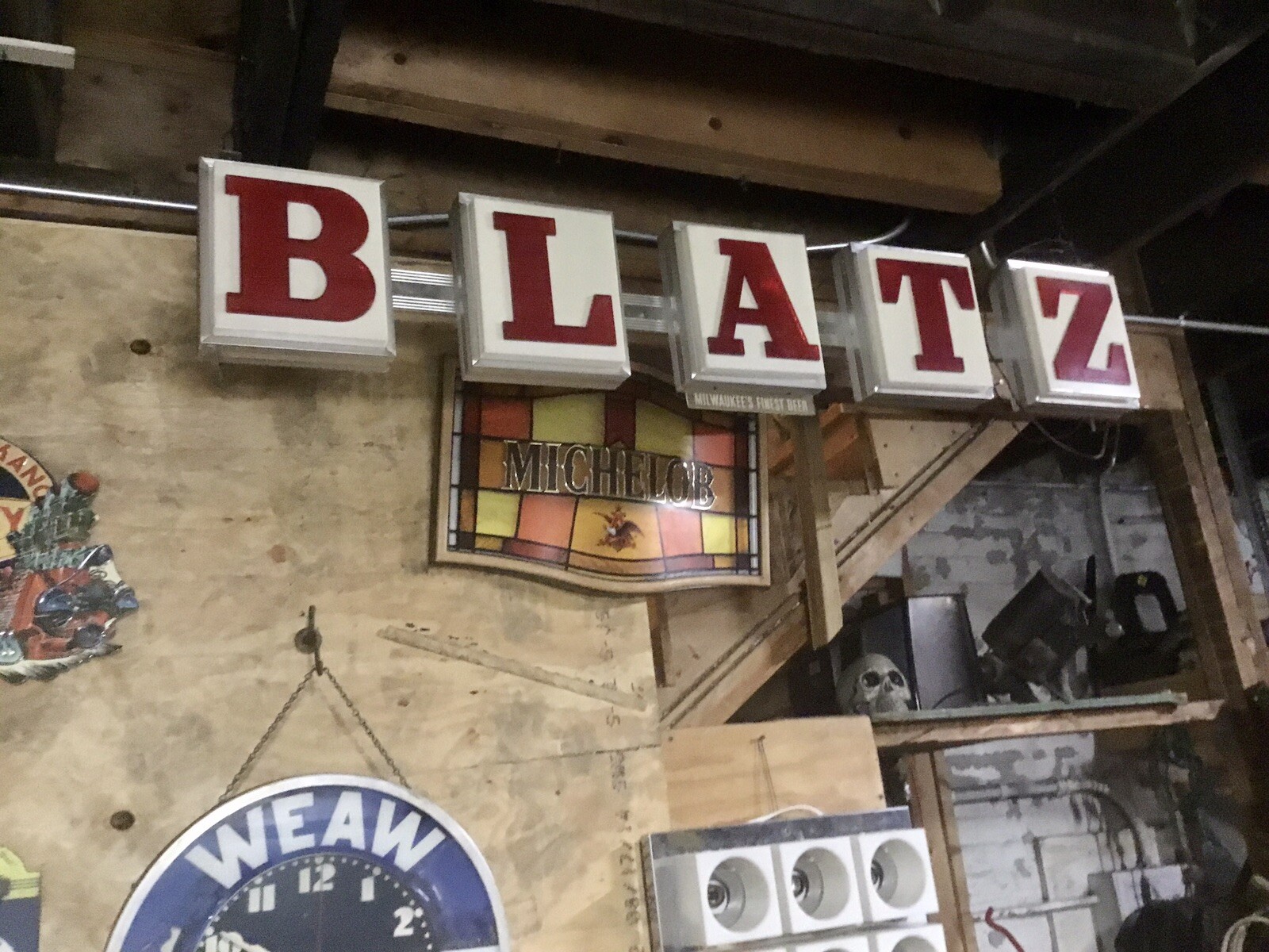 VINTAGE LIGHTED BLATZ BEER SIGN | eBay
