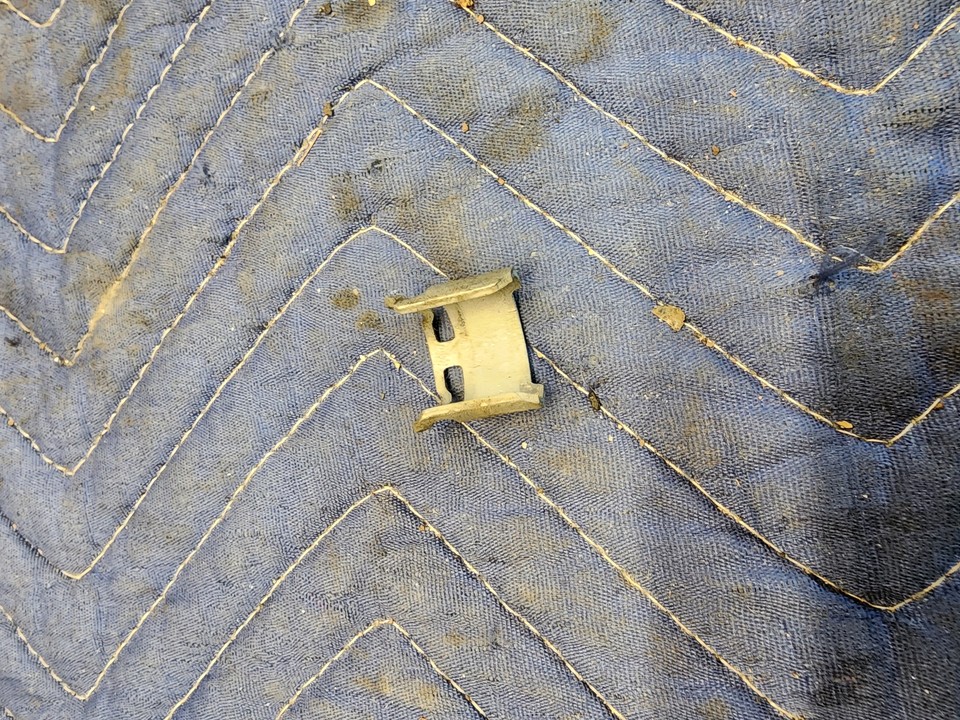 2011- 2015 Audi A6 OEM Front Engine Fuel Injector Clip | eBay