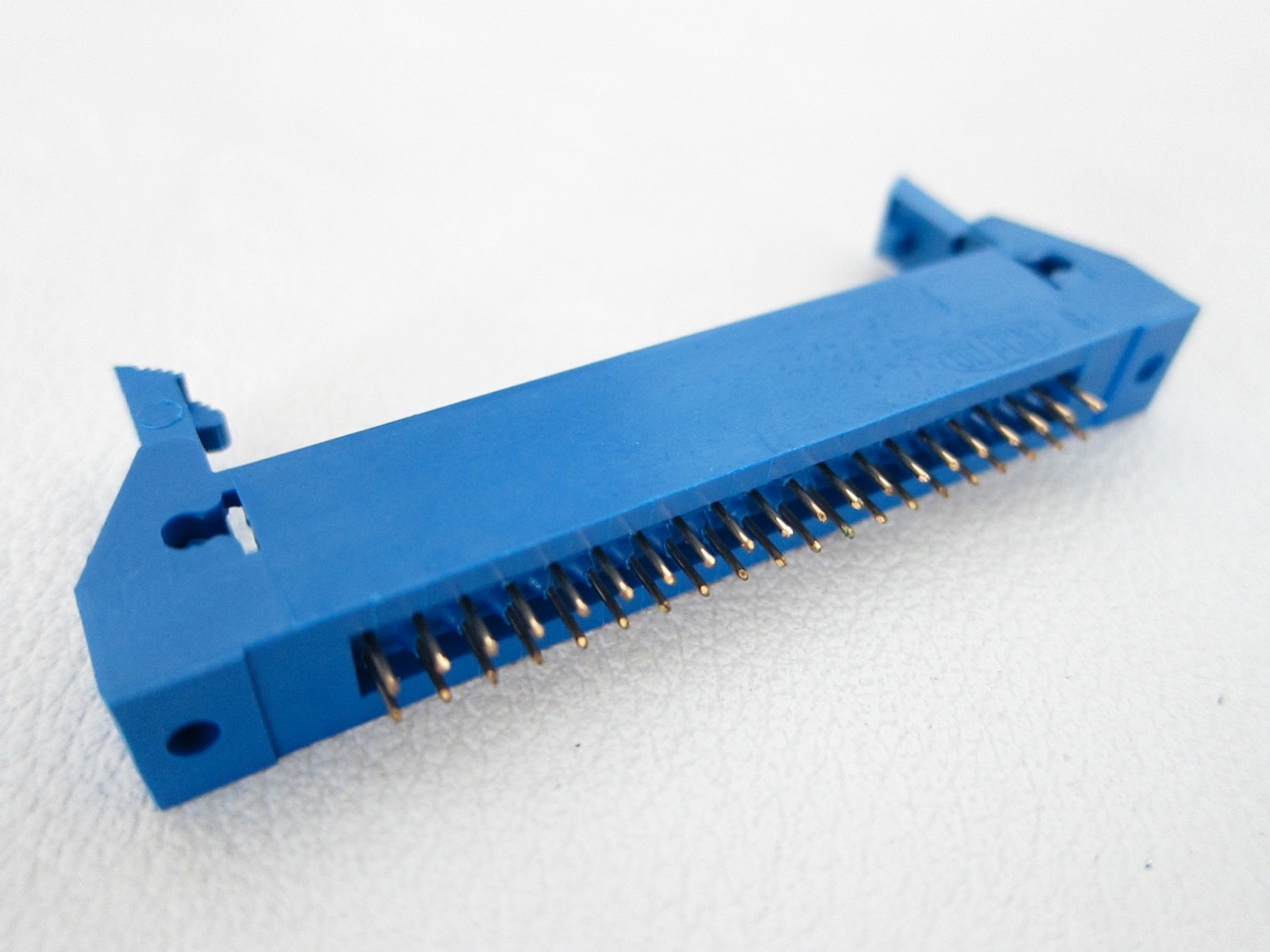 Lot of 20 Berg Electronics 40 Pin Connector 65863-037 65863037 | eBay